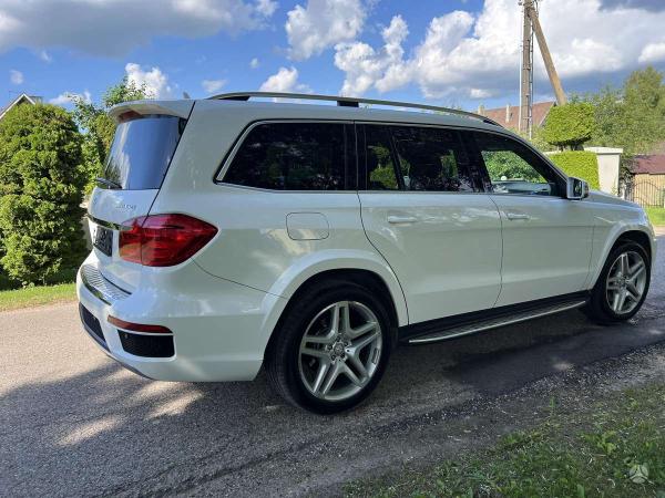 Balts Mercedes-Benz GL 350 2014 Alīta, ar dzinēja tilpumu 2.99 L un nobraukumu 281 tūkst. km par 18450 €, foto 9 vietnē AUTOMOTO.COM.LV