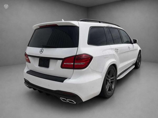 White Mercedes-Benz GL 350 2014 in Kaunas, with an engine capacity of 2.99 L and mileage of 200 thousand km for 9400 €, photo 4 on AUTOMOTO.COM.LV
