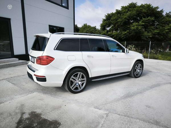 Balts Mercedes-Benz GL 350 2014 Viļņa, ar dzinēja tilpumu 3.00 L un nobraukumu 214 tūkst. km par 21700 €, foto 3 vietnē AUTOMOTO.COM.LV