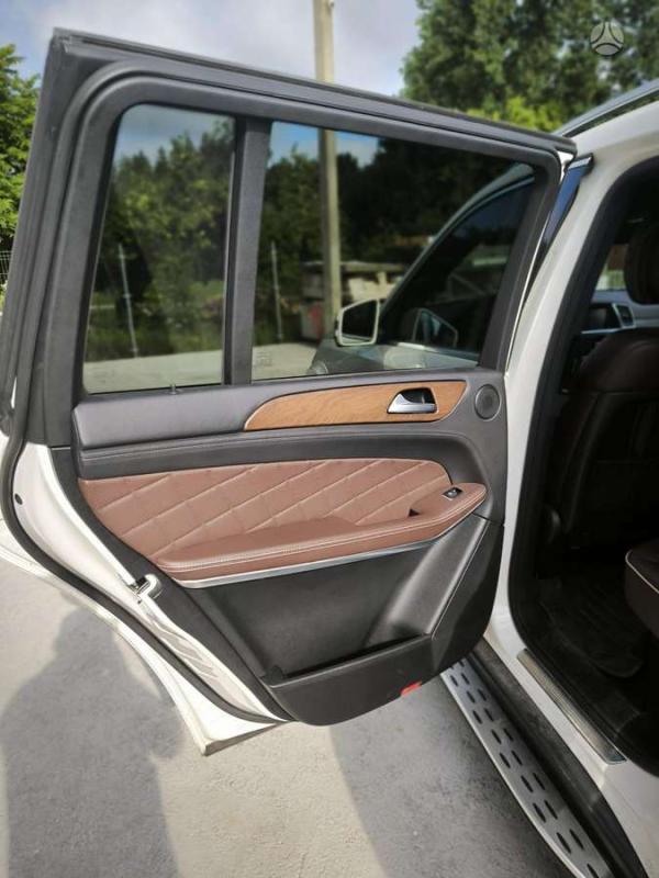 Balts Mercedes-Benz GL 350 2014 Viļņa, ar dzinēja tilpumu 3.00 L un nobraukumu 214 tūkst. km par 21700 €, foto 9 vietnē AUTOMOTO.COM.LV
