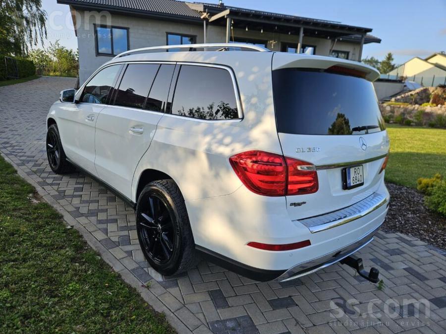 Balts Mercedes-Benz GL 350 2015 Ogre, ar dzinēja tilpumu 3.00 L un nobraukumu 70 tūkst. km par 24200 €, foto 4 vietnē AUTOMOTO.COM.LV