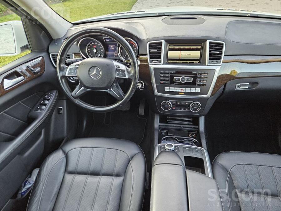 Balts Mercedes-Benz GL 350 2015 Ogre, ar dzinēja tilpumu 3.00 L un nobraukumu 70 tūkst. km par 24200 €, foto 7 vietnē AUTOMOTO.COM.LV