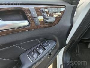 Balts Mercedes-Benz GL 350 2015 Ogre, ar dzinēja tilpumu 3.00 L un nobraukumu 70 tūkst. km par 24200 €, foto 13 vietnē AUTOMOTO.COM.LV