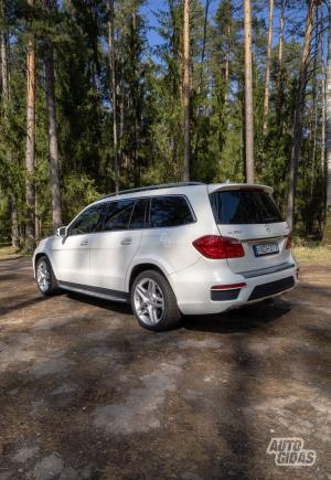 Balts Mercedes-Benz GL 350 2015 Panevēža, ar dzinēja tilpumu 3.00 L un nobraukumu 124 tūkst. km par 25000 €, foto 6 vietnē AUTOMOTO.COM.LV