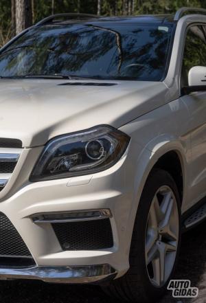 Balts Mercedes-Benz GL 350 2015 Panevēža, ar dzinēja tilpumu 3.00 L un nobraukumu 124 tūkst. km par 25000 €, foto 7 vietnē AUTOMOTO.COM.LV