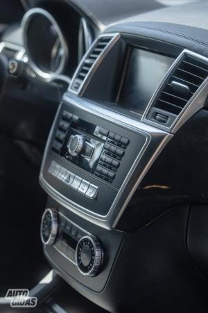 Balts Mercedes-Benz GL 350 2015 Panevēža, ar dzinēja tilpumu 3.00 L un nobraukumu 124 tūkst. km par 25000 €, foto 11 vietnē AUTOMOTO.COM.LV