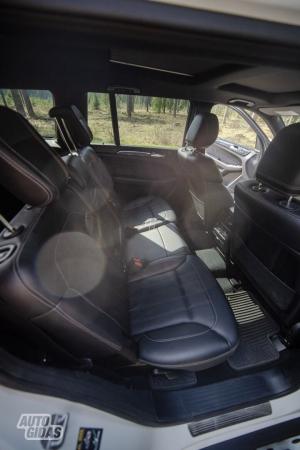 Balts Mercedes-Benz GL 350 2015 Panevēža, ar dzinēja tilpumu 3.00 L un nobraukumu 124 tūkst. km par 25000 €, foto 18 vietnē AUTOMOTO.COM.LV