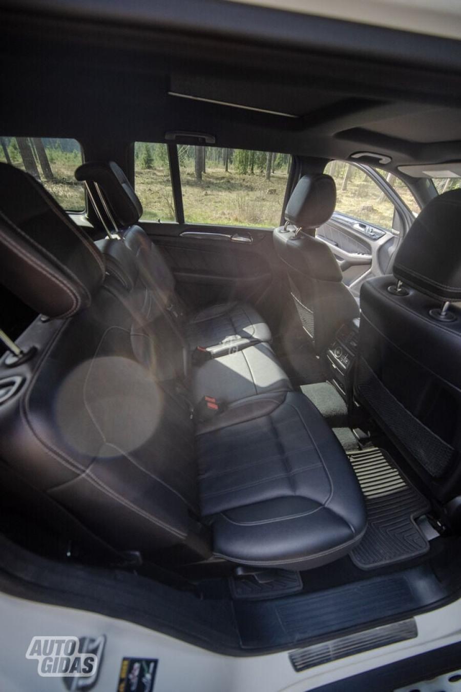Balts Mercedes-Benz GL 350 2015 Panevēža, ar dzinēja tilpumu 3.00 L un nobraukumu 124 tūkst. km par 25000 €, foto 18 vietnē AUTOMOTO.COM.LV