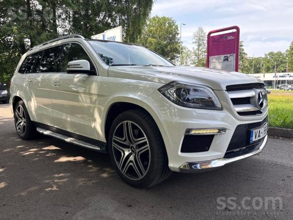 Balts Mercedes-Benz GL 350 2015 Rīga, ar dzinēja tilpumu 3.00 L un nobraukumu 0 tūkst. km par 23750 €, foto 3 vietnē AUTOMOTO.COM.LV