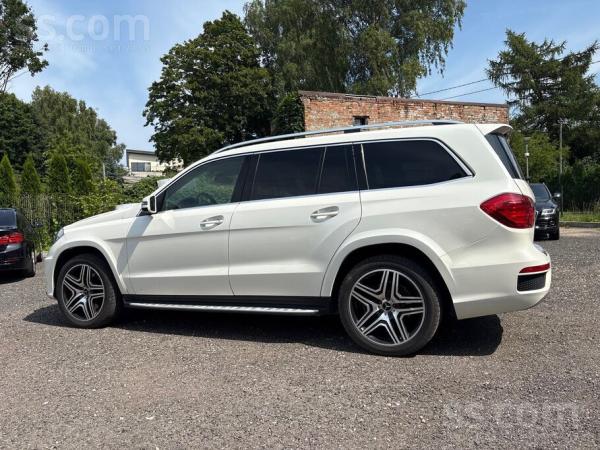 Balts Mercedes-Benz GL 350 2015 Rīga, ar dzinēja tilpumu 3.00 L un nobraukumu 0 tūkst. km par 23750 €, foto 4 vietnē AUTOMOTO.COM.LV
