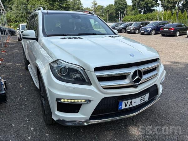 Balts Mercedes-Benz GL 350 2015 Rīga, ar dzinēja tilpumu 3.00 L un nobraukumu 0 tūkst. km par 23750 €, foto 7 vietnē AUTOMOTO.COM.LV