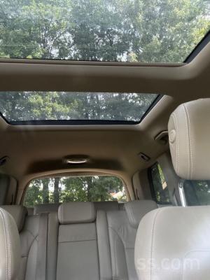 White Mercedes-Benz GL 350 2015 in Riga, with an engine capacity of 3.00 L and mileage of 0 thousand km for 23750 €, photo 10 on AUTOMOTO.COM.LV