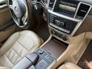 White Mercedes-Benz GL 350 2015 in Riga, with an engine capacity of 3.00 L and mileage of 0 thousand km for 23750 €, photo 15 on AUTOMOTO.COM.LV