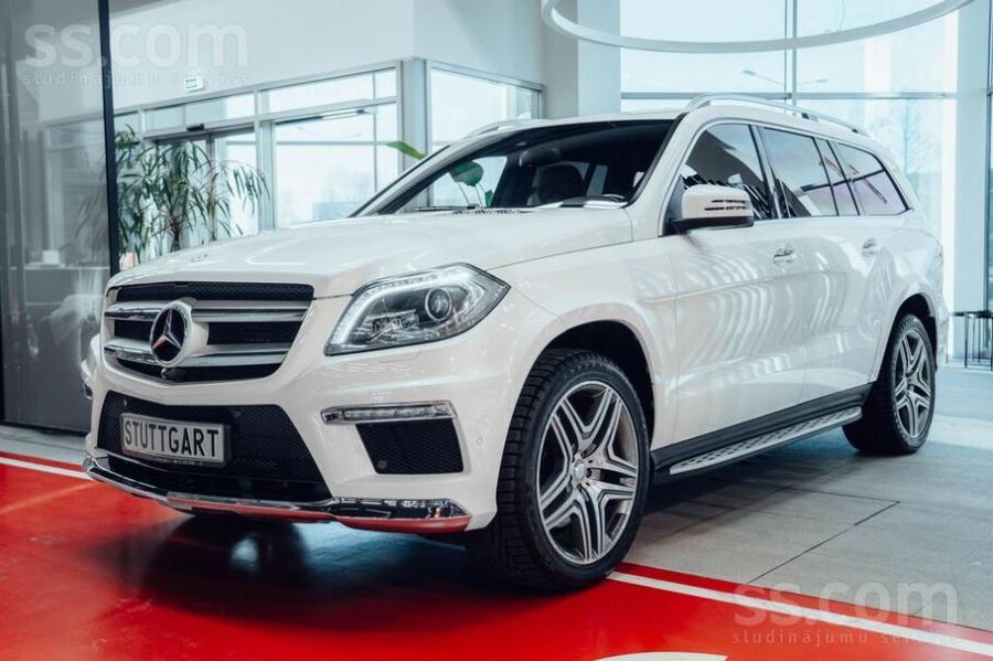 White Mercedes-Benz GL 350 2016 in Riga, with an engine capacity of 3.00 L and mileage of 85 thousand km for 32500 €, photo 4 on AUTOMOTO.COM.LV