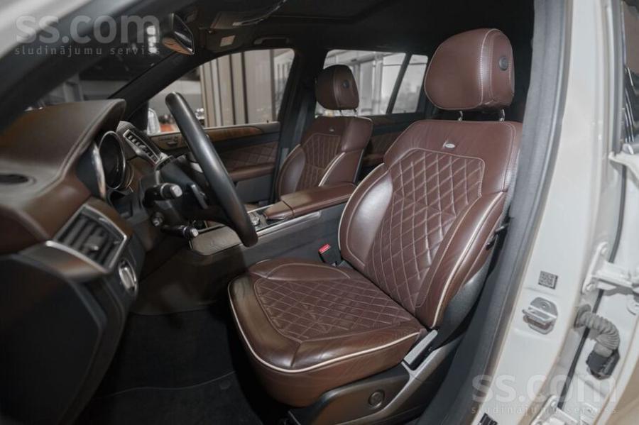 White Mercedes-Benz GL 350 2016 in Riga, with an engine capacity of 3.00 L and mileage of 85 thousand km for 32500 €, photo 13 on AUTOMOTO.COM.LV