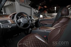 White Mercedes-Benz GL 350 2016 in Riga, with an engine capacity of 3.00 L and mileage of 85 thousand km for 32500 €, photo 15 on AUTOMOTO.COM.LV