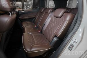 White Mercedes-Benz GL 350 2016 in Riga, with an engine capacity of 3.00 L and mileage of 85 thousand km for 32500 €, photo 25 on AUTOMOTO.COM.LV
