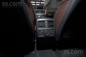 White Mercedes-Benz GL 350 2016 in Riga, with an engine capacity of 3.00 L and mileage of 85 thousand km for 32500 €, photo 28 on AUTOMOTO.COM.LV