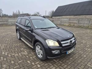 Melns Mercedes-Benz gl-420 2007 Tauragė, ar dzinēja tilpumu 4.00 L un nobraukumu 322 tūkst. km par 7200 €, foto 4 vietnē AUTOMOTO.COM.LV