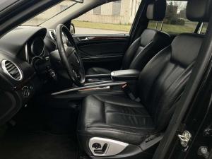 Black Mercedes-Benz gl-420 2007 in Marijampole, with an engine capacity of 4.00 L and mileage of 348 thousand km for 6950 €, photo 17 on AUTOMOTO.COM.LV