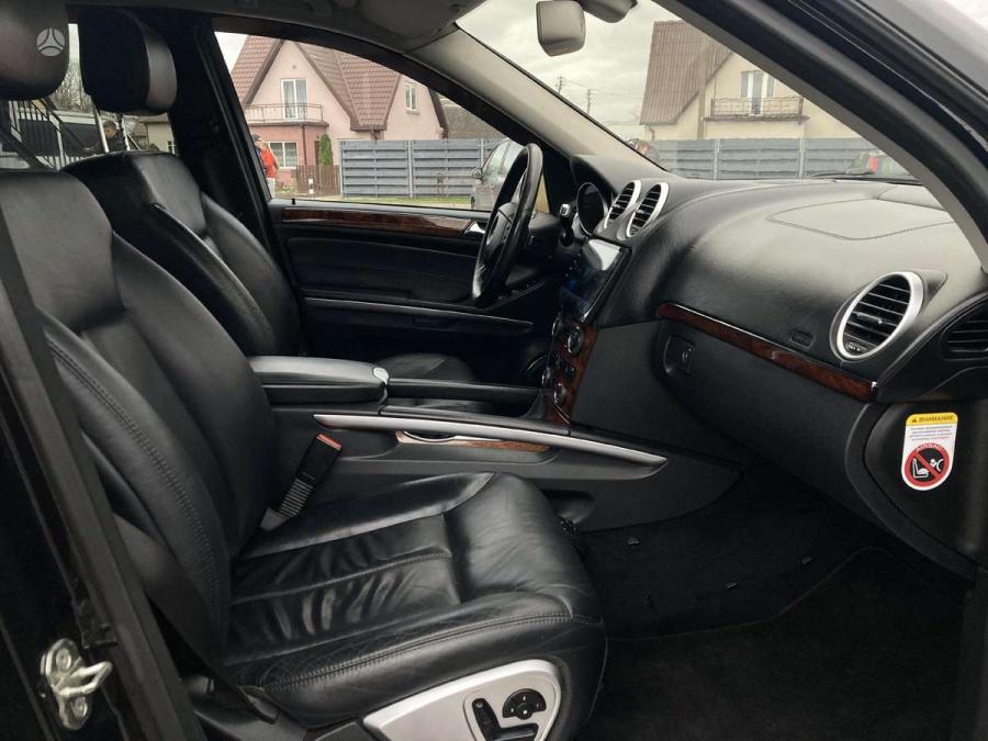 Black Mercedes-Benz gl-420 2007 in Marijampole, with an engine capacity of 4.00 L and mileage of 348 thousand km for 6950 €, photo 19 on AUTOMOTO.COM.LV