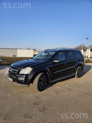 Melns Mercedes-Benz gl-420 2007 Rīga, ar dzinēja tilpumu 4.00 L un nobraukumu 338 tūkst. km par 9100 €, foto 5 vietnē AUTOMOTO.COM.LV