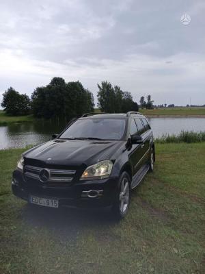 Black Mercedes-Benz gl-420 2007 in Raseiniai, with an engine capacity of 4.00 L and mileage of 244 thousand km for 6700 €, photo 3 on AUTOMOTO.COM.LV