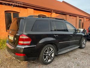 Melns Mercedes-Benz gl-420 2007 Daugavpils, ar dzinēja tilpumu 4.00 L un nobraukumu 300 tūkst. km par 7300 €, foto 5 vietnē AUTOMOTO.COM.LV