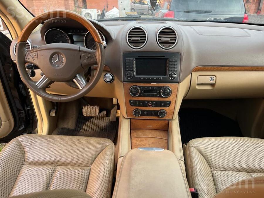 Melns Mercedes-Benz gl-420 2007 Daugavpils, ar dzinēja tilpumu 4.00 L un nobraukumu 300 tūkst. km par 7300 €, foto 12 vietnē AUTOMOTO.COM.LV