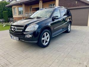 Melns Mercedes-Benz gl-420 2007 Viļņa, ar dzinēja tilpumu 4.00 L un nobraukumu 278 tūkst. km par 4900 €, foto  vietnē AUTOMOTO.COM.LV