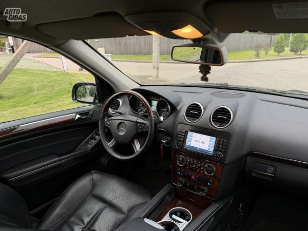 Black Mercedes-Benz gl-420 2008 in Vilnius, with an engine capacity of 4.20 L and mileage of 390 thousand km for 3950 €, photo 8 on AUTOMOTO.COM.LV