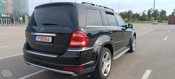Black Mercedes-Benz gl-420 2011 in Siauliai, with an engine capacity of 4.20 L and mileage of 350 thousand km for 7500 €, photo 3 on AUTOMOTO.COM.LV