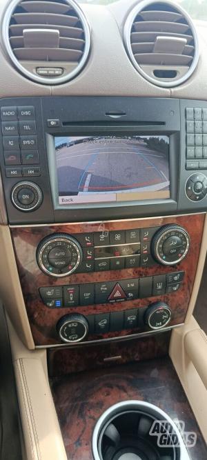 Black Mercedes-Benz gl-420 2011 in Siauliai, with an engine capacity of 4.20 L and mileage of 350 thousand km for 7500 €, photo 10 on AUTOMOTO.COM.LV