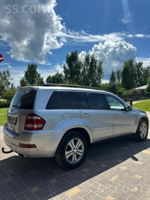 Mercedes-Benz gl-420 2007 Jelgava, ar dzinēja tilpumu 4.00 L un nobraukumu 362 tūkst. km par 7500 €, foto 9 vietnē AUTOMOTO.COM.LV