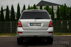 Grey Mercedes-Benz gl-420 2007 in Jelgava, with an engine capacity of 4.00 L and mileage of 364 thousand km for 6600 €, photo 5 on AUTOMOTO.COM.LV