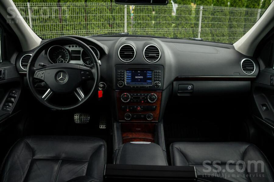 Grey Mercedes-Benz gl-420 2007 in Jelgava, with an engine capacity of 4.00 L and mileage of 364 thousand km for 6600 €, photo 14 on AUTOMOTO.COM.LV