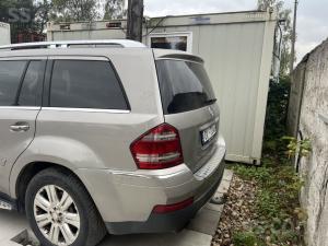 Pelēks Mercedes-Benz gl-420 2008 Rīga, ar dzinēja tilpumu 4.20 L un nobraukumu 422 tūkst. km par 3500 €, foto 6 vietnē AUTOMOTO.COM.LV