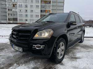 Black Mercedes-Benz GL 450 2006 in Riga, with an engine capacity of 4.70 L and mileage of 0 thousand km for 4650 €, photo 3 on AUTOMOTO.COM.LV