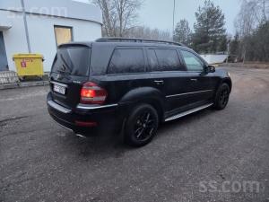 Black Mercedes-Benz GL 450 2007 in Daugavpils, with an engine capacity of 4.70 L and mileage of 0 thousand km for 6999 €, photo 17 on AUTOMOTO.COM.LV