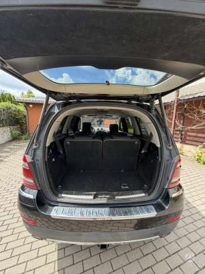 Melns Mercedes-Benz GL 450 2007 Viļņa, ar dzinēja tilpumu 4.70 L un nobraukumu 312 tūkst. km par 6000 €, foto 19 vietnē AUTOMOTO.COM.LV