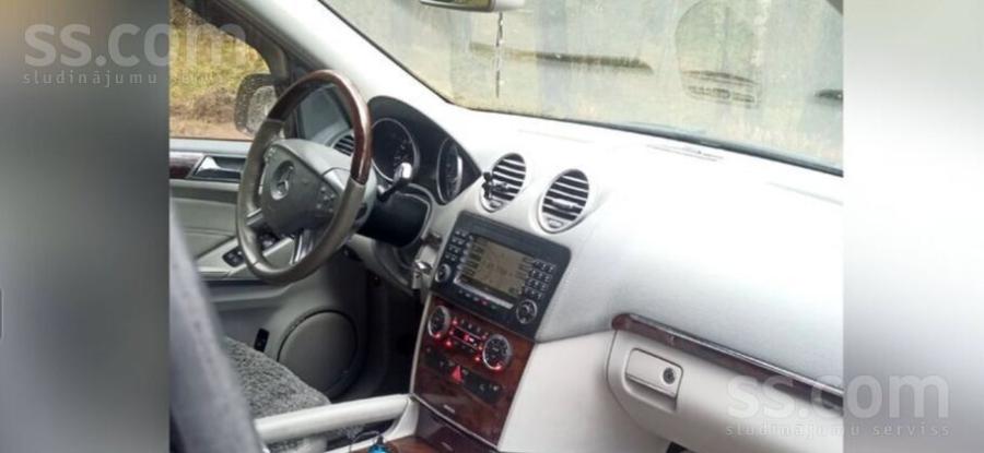 Melns Mercedes-Benz GL 450 2008 Rīga, ar dzinēja tilpumu 4.70 L un nobraukumu 355 tūkst. km par 7000 €, foto 12 vietnē AUTOMOTO.COM.LV