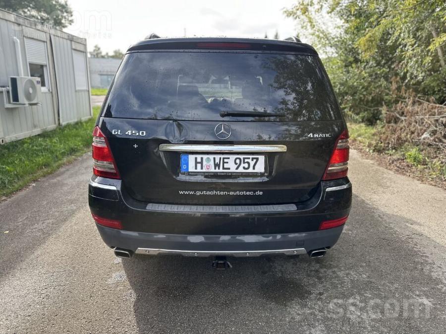 Черный Мерседес ГЛ 450 2008 в Рига, объемом двигателя 4.70 л и пробегом 331 тыс. км за 4450 €, фото 7 на AUTOMOTO.COM.LV