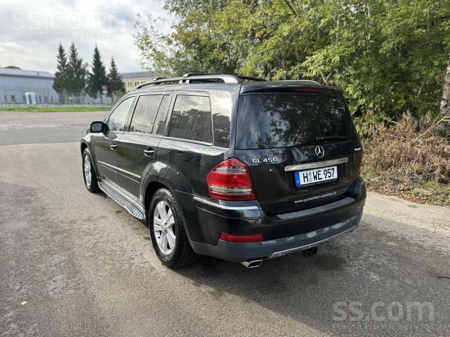 Черный Мерседес ГЛ 450 2008 в Рига, объемом двигателя 4.70 л и пробегом 331 тыс. км за 4450 €, фото 8 на AUTOMOTO.COM.LV
