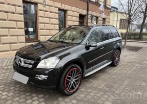 Черный Мерседес ГЛ 450 2009 в Рига, объемом двигателя 4.70 л и пробегом 200 тыс. км за 14499 €, фото 5 на AUTOMOTO.COM.LV