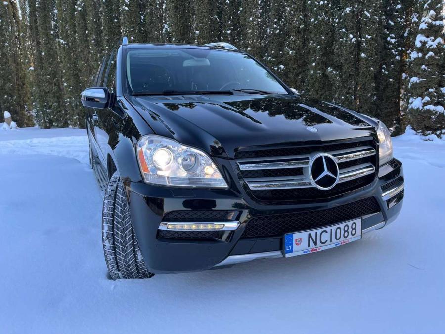 Melns Mercedes-Benz GL 450 2010 Kazlų Rūda, ar dzinēja tilpumu 4.70 L un nobraukumu 159 tūkst. km par 11999 €, foto 3 vietnē AUTOMOTO.COM.LV
