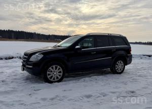 Melns Mercedes-Benz GL 450 2010 Jūrmala, ar dzinēja tilpumu 4.00 L un nobraukumu 348 tūkst. km par 12900 €, foto 10 vietnē AUTOMOTO.COM.LV