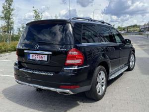 Melns Mercedes-Benz GL 450 2010 Viļņa, ar dzinēja tilpumu 4.66 L un nobraukumu 260 tūkst. km par 6999 €, foto 5 vietnē AUTOMOTO.COM.LV