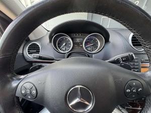 Melns Mercedes-Benz GL 450 2010 Viļņa, ar dzinēja tilpumu 4.66 L un nobraukumu 260 tūkst. km par 6999 €, foto 15 vietnē AUTOMOTO.COM.LV