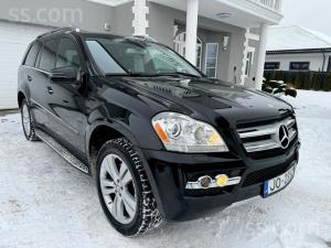 Melns Mercedes-Benz GL 450 2011 Rīga, ar dzinēja tilpumu 4.70 L un nobraukumu 288 tūkst. km par 10000 €, foto  vietnē AUTOMOTO.COM.LV