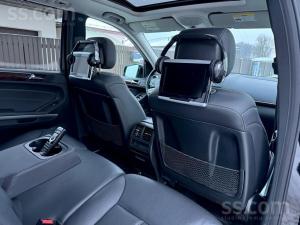 Melns Mercedes-Benz GL 450 2011 Rīga, ar dzinēja tilpumu 4.70 L un nobraukumu 288 tūkst. km par 9500 €, foto 9 vietnē AUTOMOTO.COM.LV